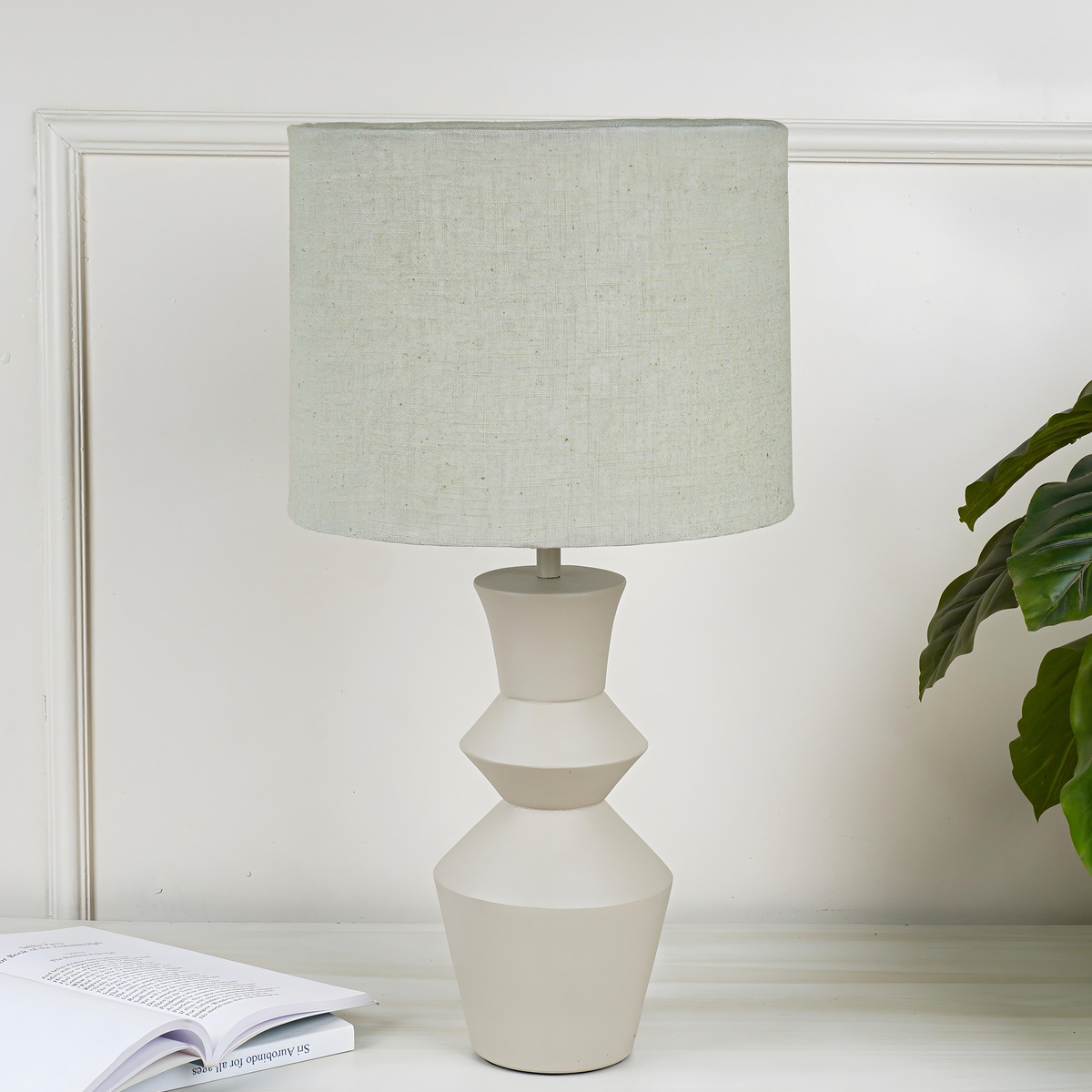 Celia Grey Metal Table Lamp – FABLEROOM